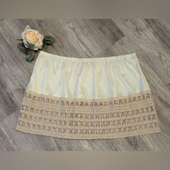 Skirts | Vintage Handmade Ivory Mini Half Slip With Crochet Trim Size ...